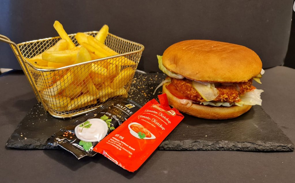Cosmos Crispy Chicken Burger – Food Cosmos Drive